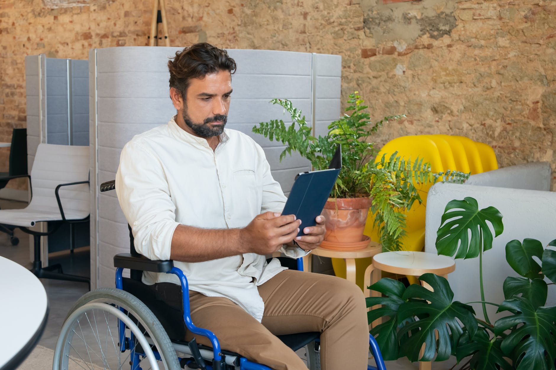 Ways to Commit to Inclusivity and Attract Employees With Disabilities ...